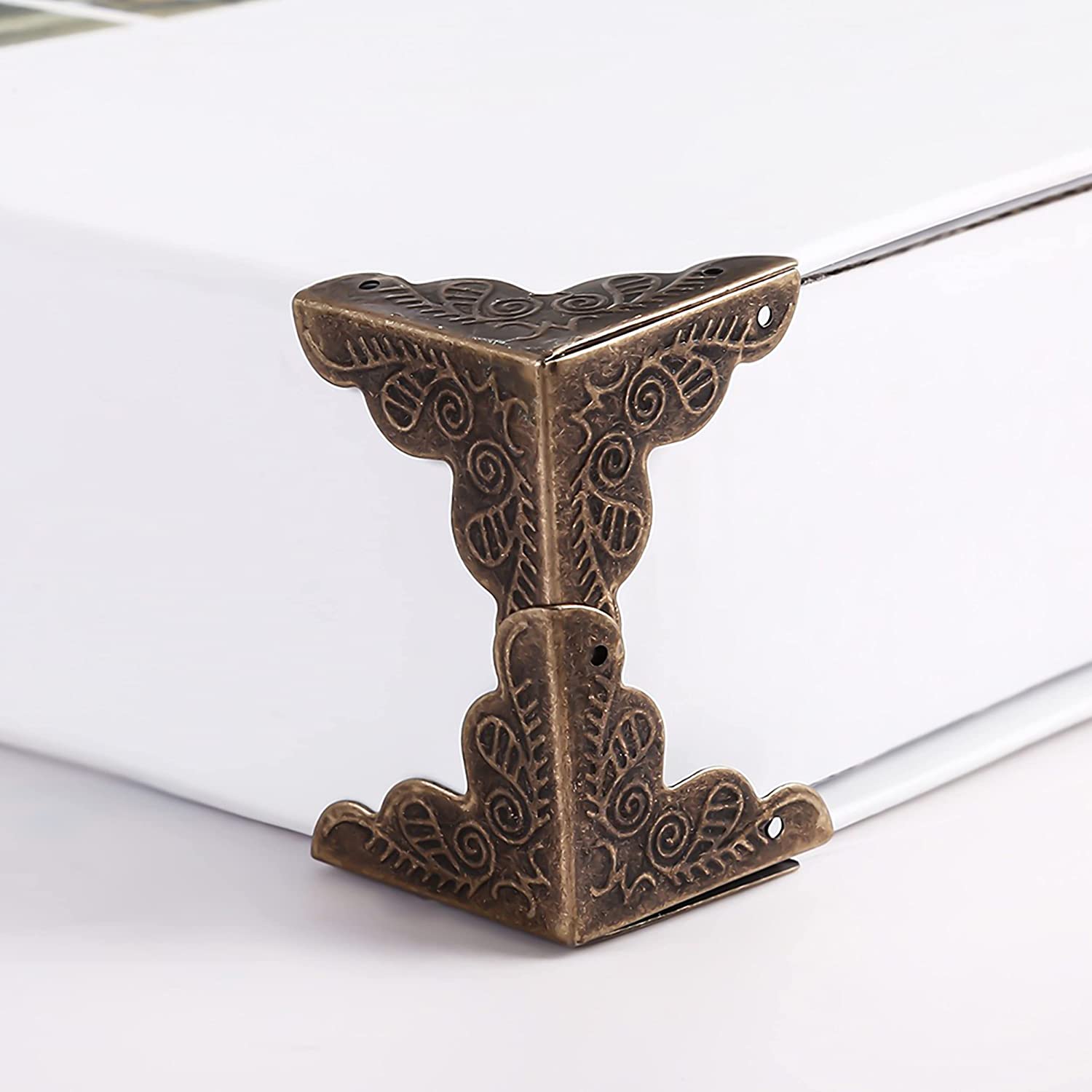 Set protectii decorative pentru colturi, 25 x 25 x 25 cm, Metal - eMAG.ro