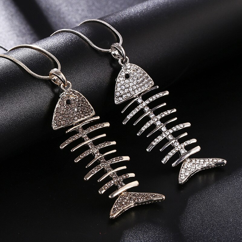 Set de 2 pandantive sub forma de schelet de peste, Diamant/Argint - eMAG.ro