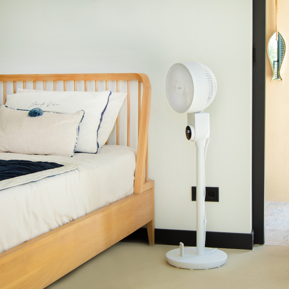 Ventilator cu picior, VONROC, AF503AC_WHITE, luxos, foarte silentios, 3 ...