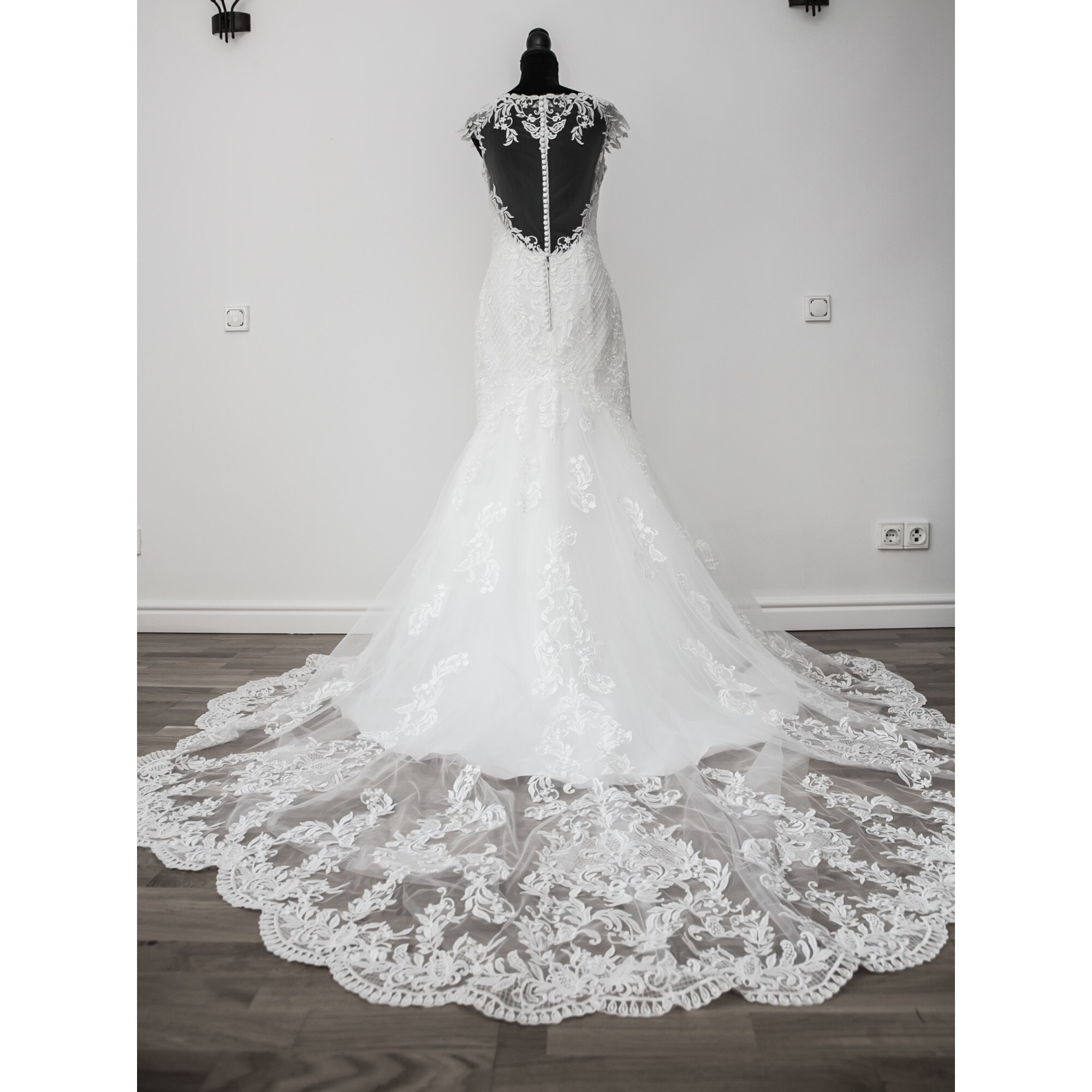 Rochie de mireasa Class cu trena, Alb, 38-40 - eMAG.ro