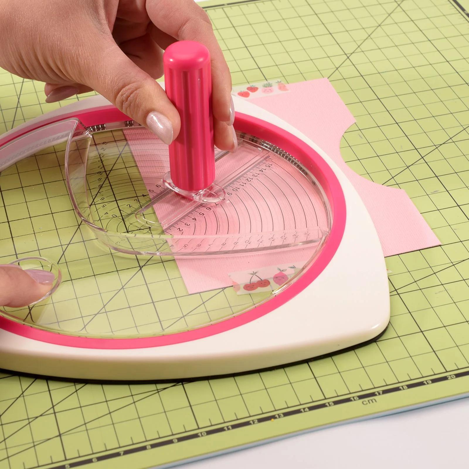 Cutter circular pentru taiat cercuri intre 2,5 si 15 cm, cu 3 lame de ...