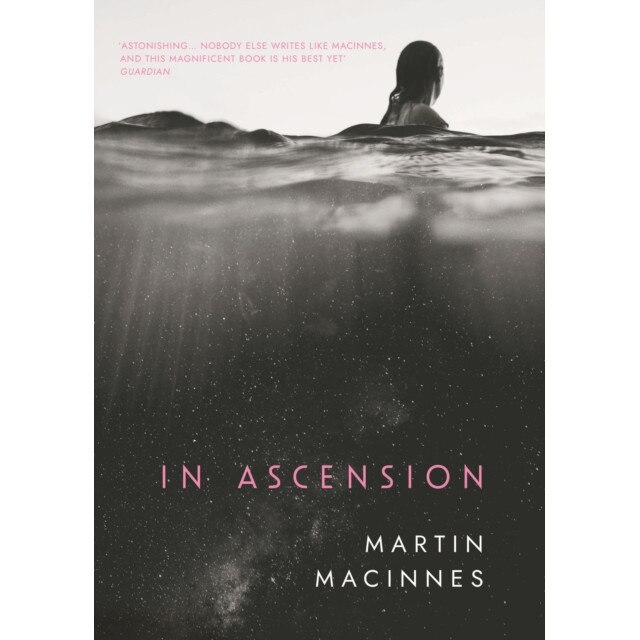 In Ascension de Martin (Author) MacInnes - eMAG.ro
