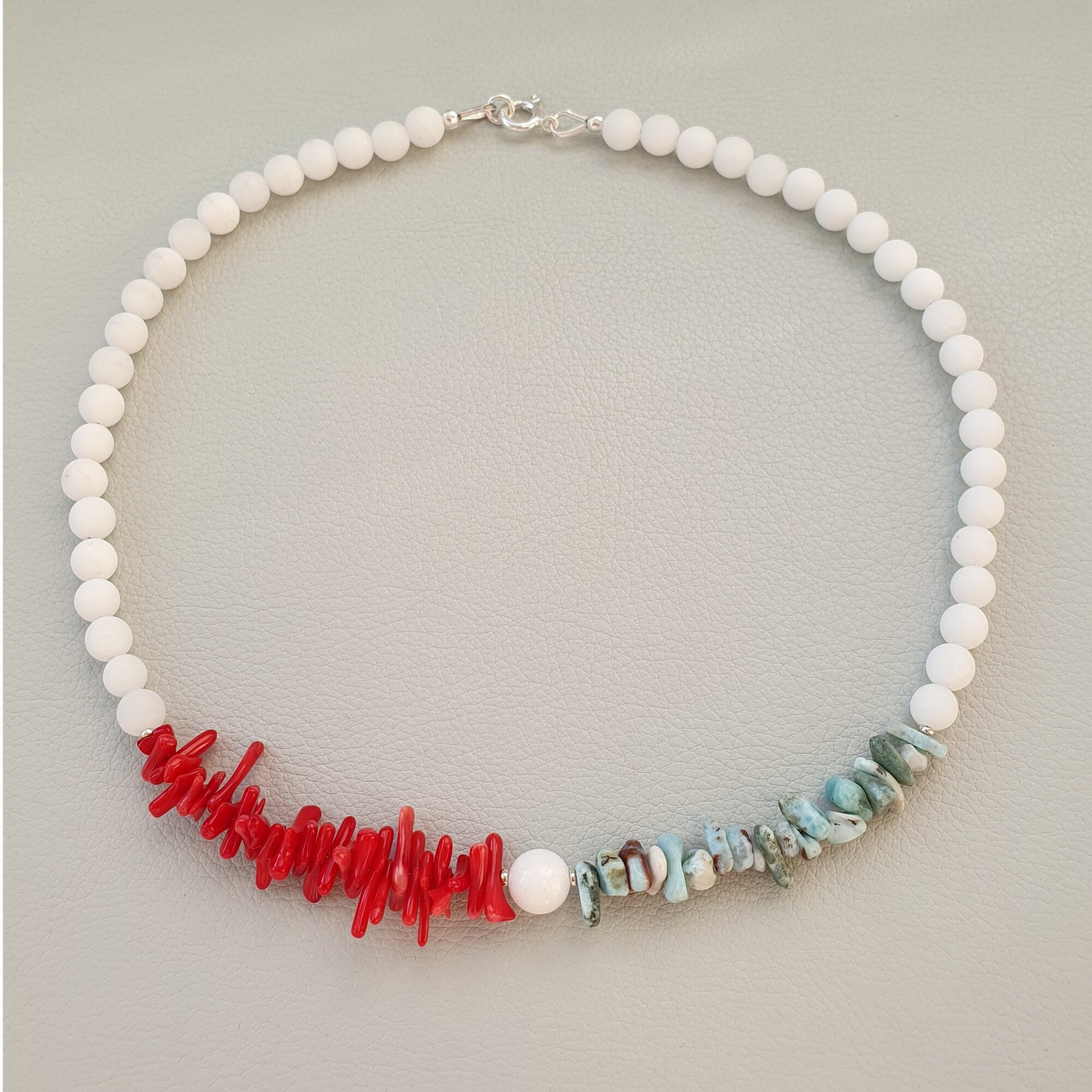 Colier din pietre de jad alb mat piatra de jad alb lucios larimar si ...