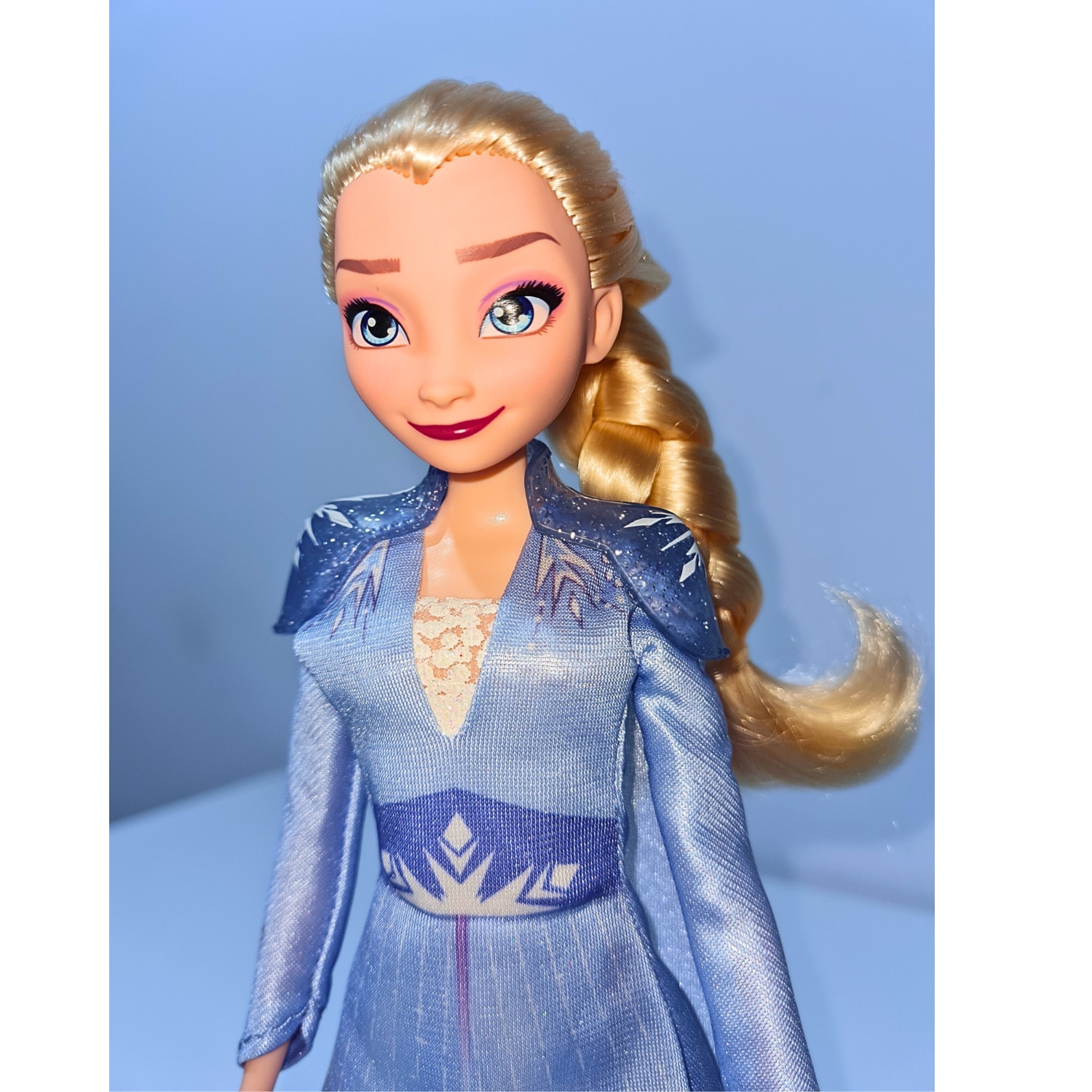 Disney Frozen II baba, Elsa, Kavargó kaland, 28cm, 3+ év - eMAG.hu