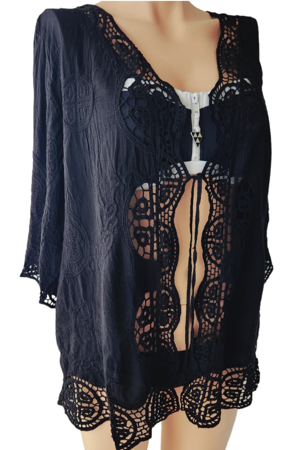 Черна жилетка за плажа от 100% памук с къси ръкави и плетени детайли ...