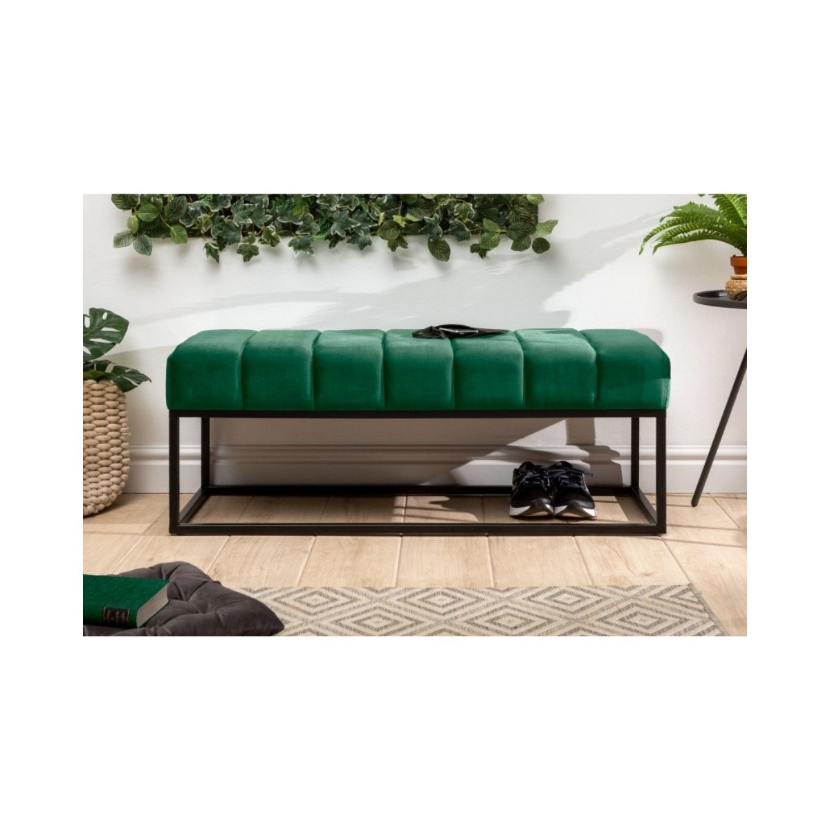 Bancuta Petit Beaute 110 cm, tapiterie din catifea, verde smarald ...