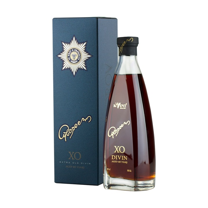Brandy Kvint Divin Suvorov XO 40 Ani 0.7L - eMAG.ro