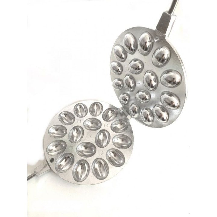 Forma pentru prajituri Nuci, metal/plastic - eMAG.ro
