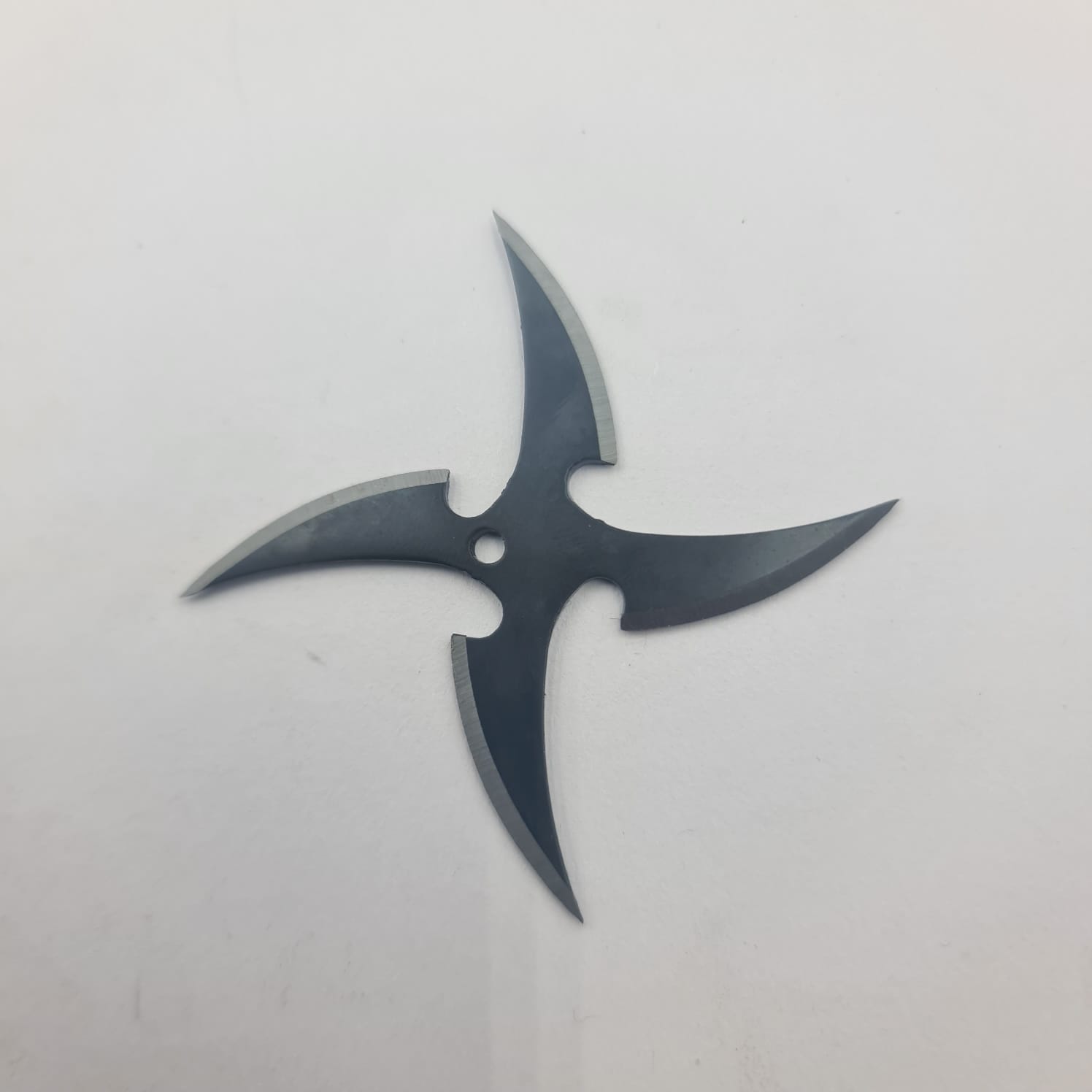Stea Ninja Pentru Aruncat la Tinta, 4 Colturi, Model Curbat, 6 cm ...