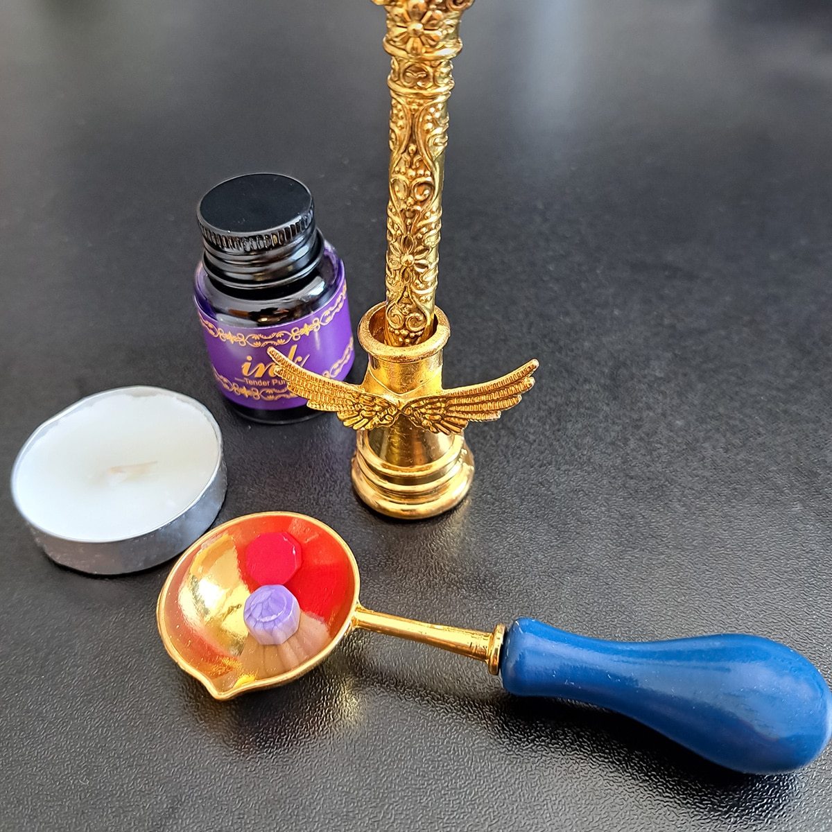 Set caligrafie vintage, stilou cu penita, calimara, sigiliu ceara, 6 ...