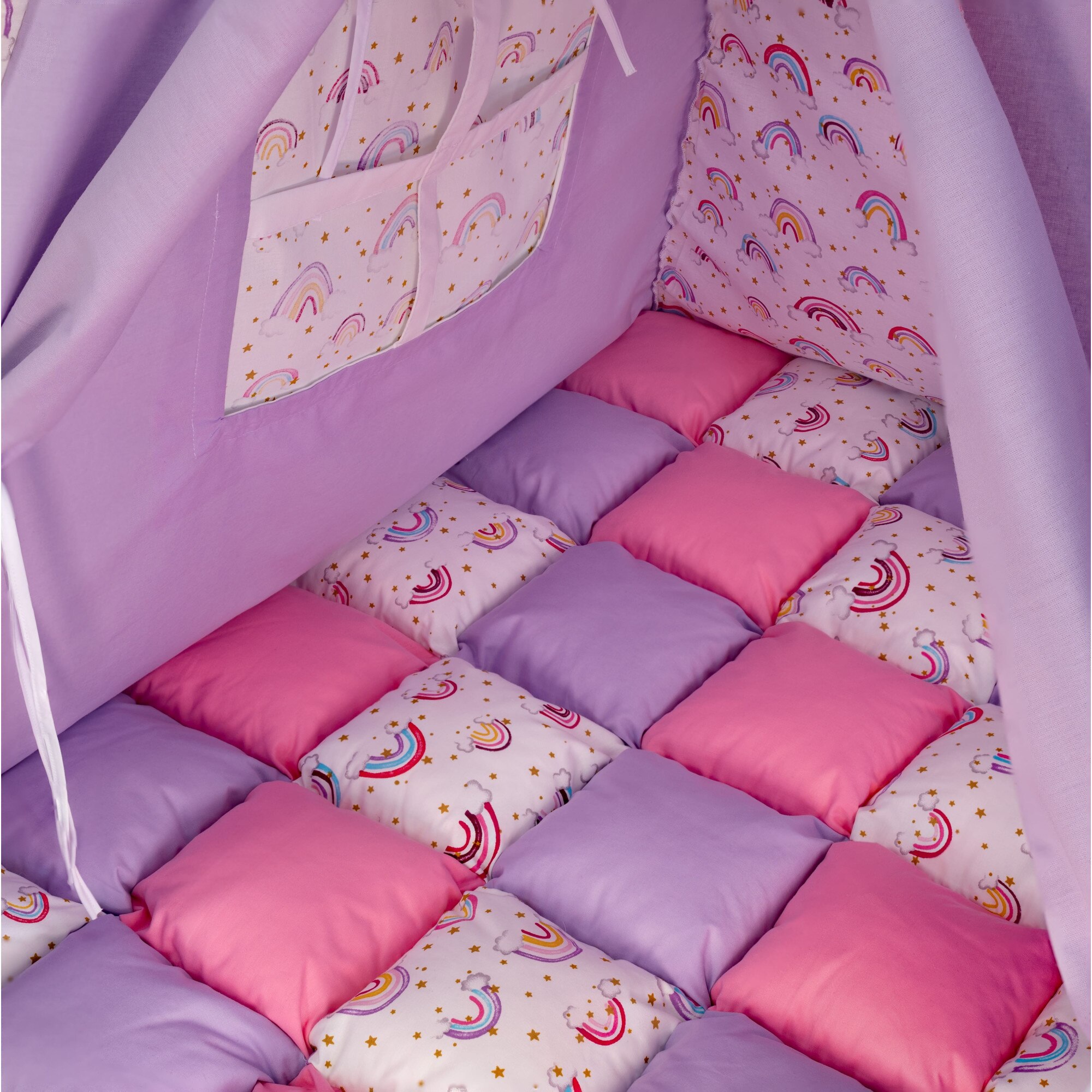 Cort de joaca Teepee 120 x 120cm fara salteluta, mov cu roz si curcubeu ...