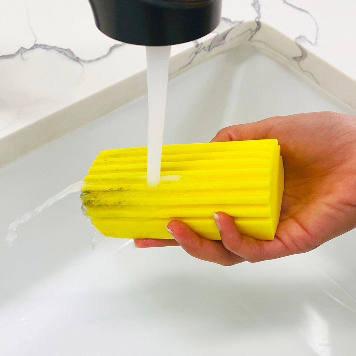 Scrub Daddy Damp Duster Szivacs, 15 x 7,5 x 5 cm, sárga - eMAG.hu