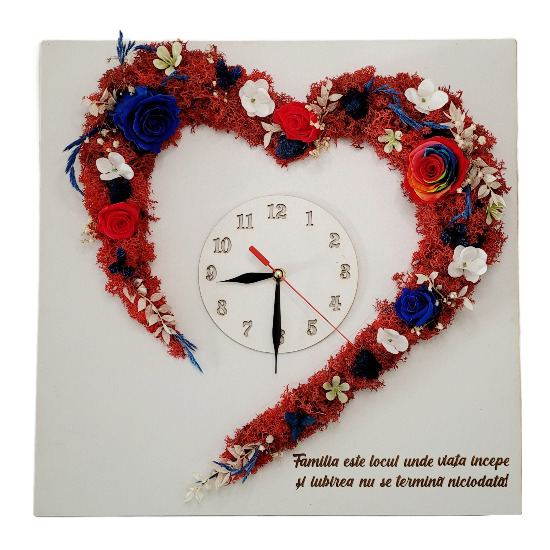 Ceas inima rosie din licheni si flori criogenate, 45x45 cm - eMAG.ro
