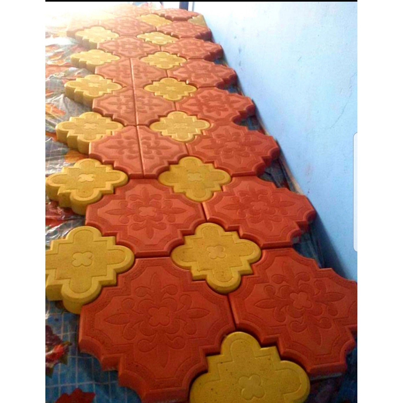 Set 30 matrite pavaj si o bordura si 1 rigola 2 jumatati, Model Floare ...