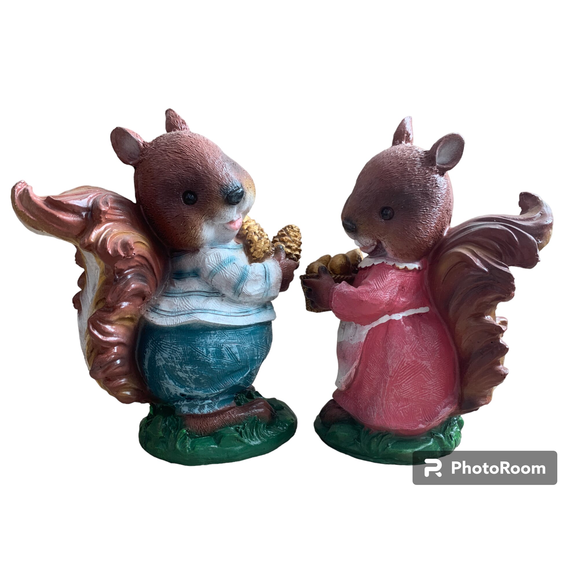 Figurina de gradina, 2 veverite, polystone, pictata manual, inaltime 22 ...