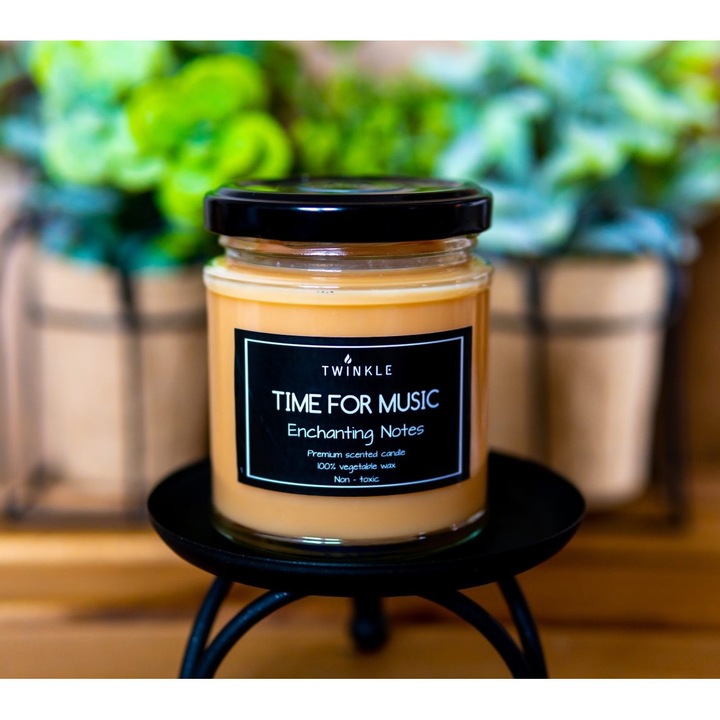 Lumanare parfumata handmade cu aroma de Caise si Boabe Tonka, TWINKLE ...