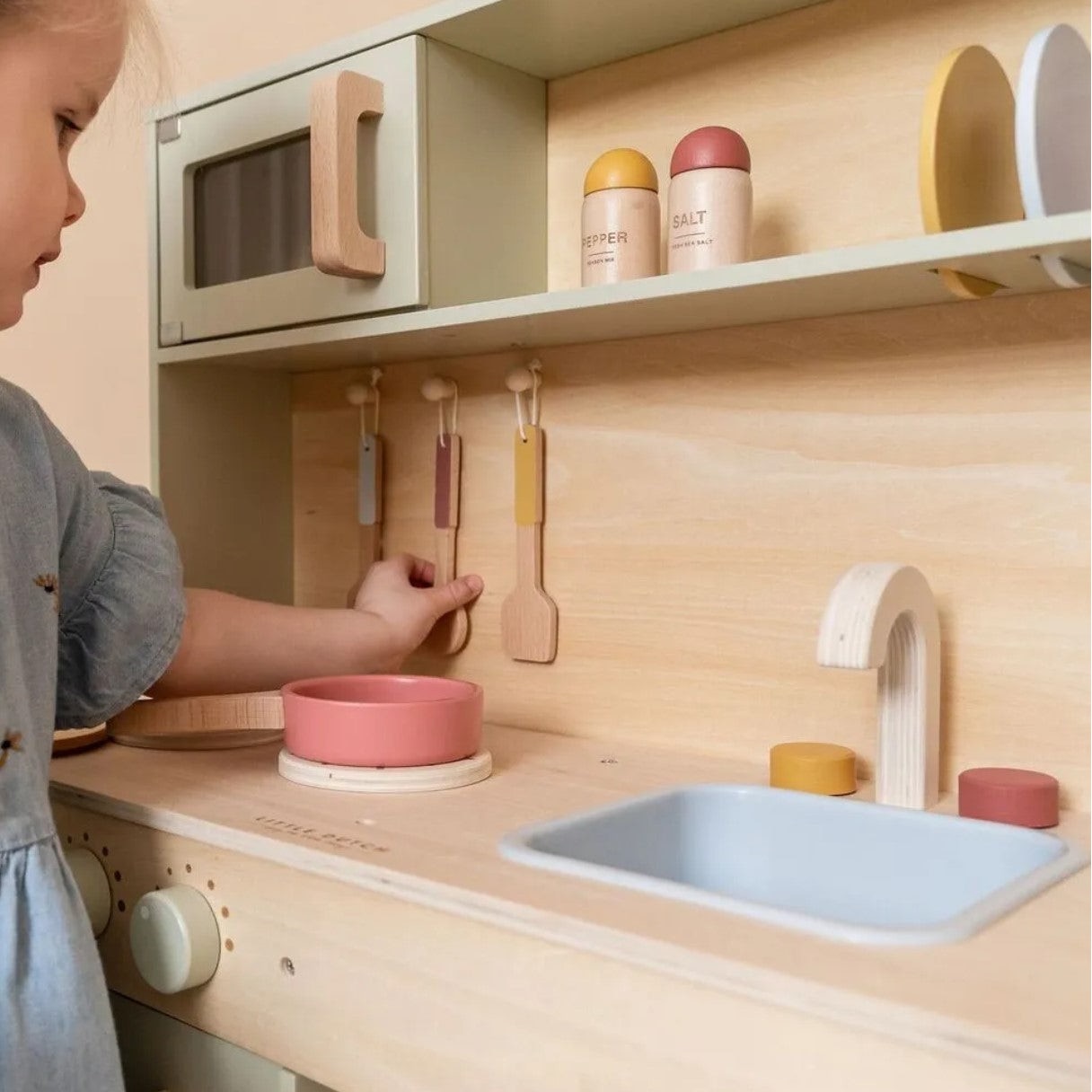 Bucatarie copii, Little Dutch, Lemn, Multicolor, 3 ani+ - eMAG.ro