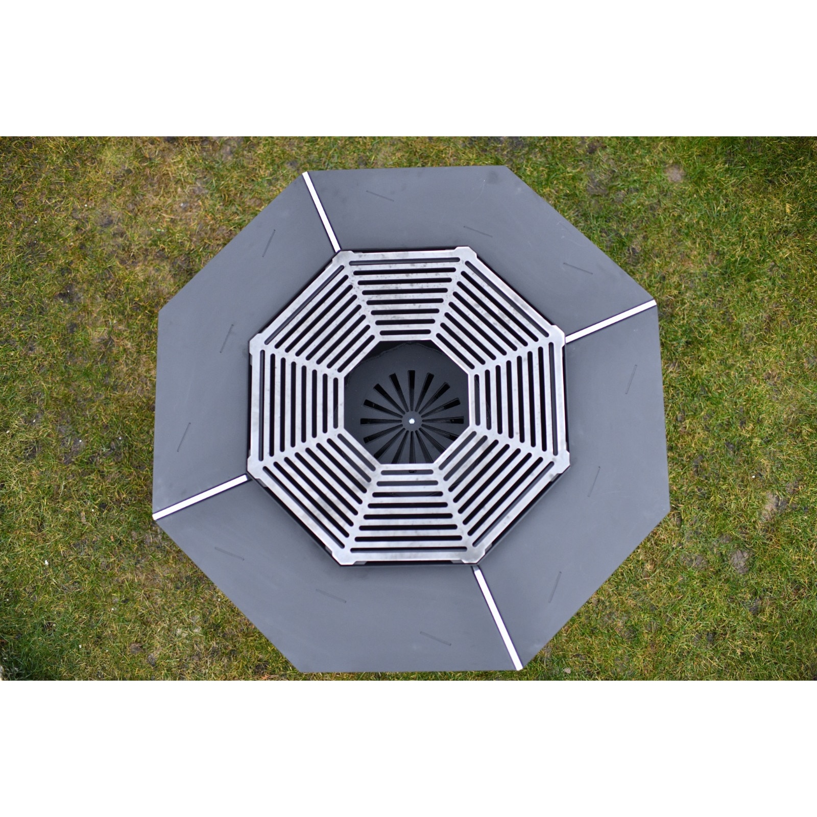 Masa gratar backyard, suprafata masa 152x152 x112 cm - eMAG.ro