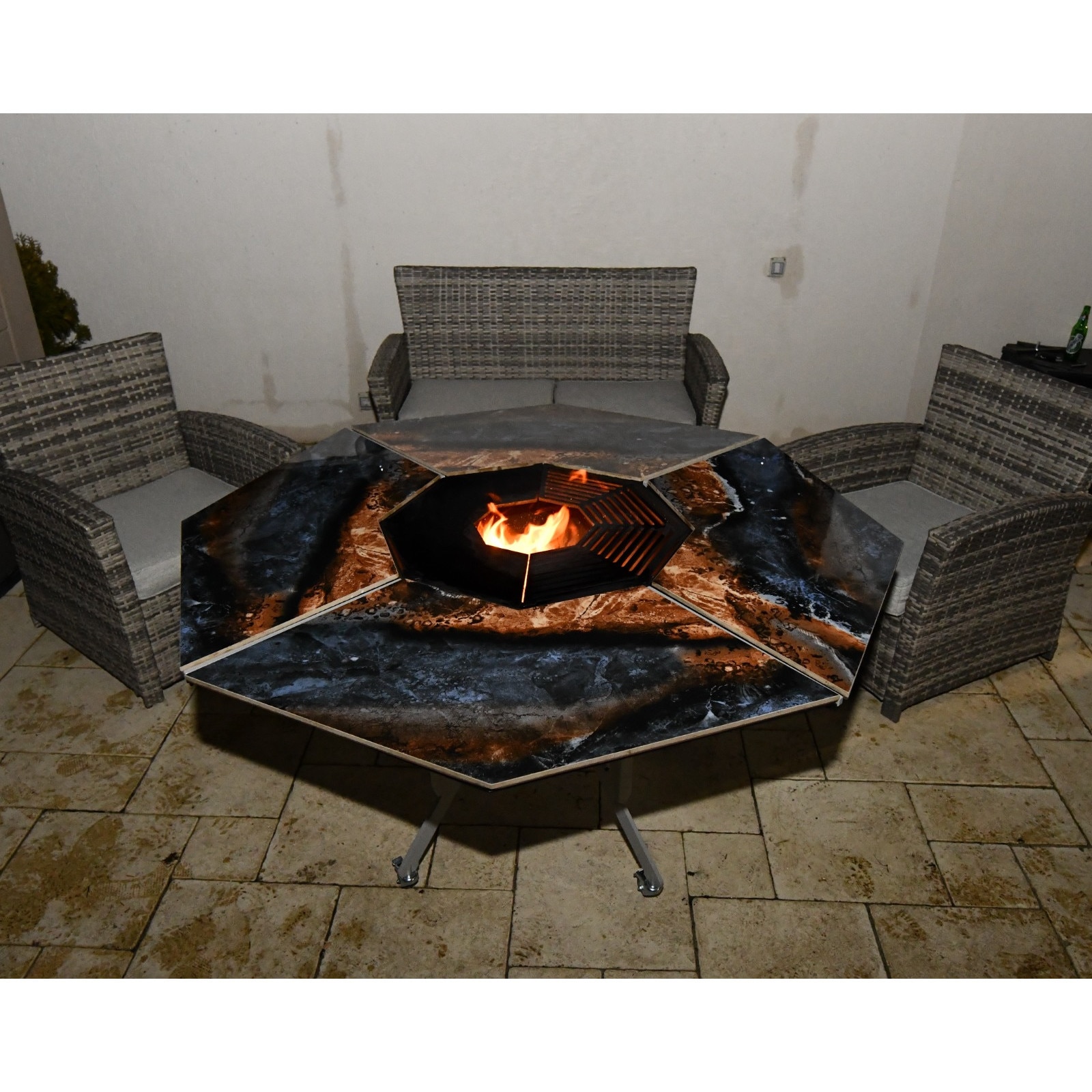 Masa gratar backyard, suprafata masa 152x152 x112 cm - eMAG.ro
