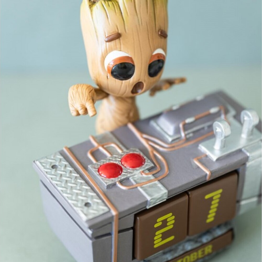 Marvel Groot Death Button 3D модел Настолен календар 15,5 x 11,7 x 11,7 ...