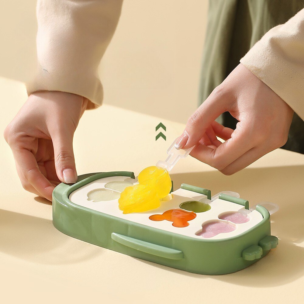 Forma pentru inghetata Flippy, 4 compartimente, forme cu animalute ...