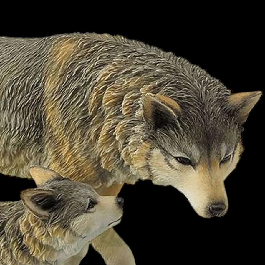 Figurina Lup cu pui, Rasina, 26.5cm, 1.84kg, WU74854AA - eMAG.ro