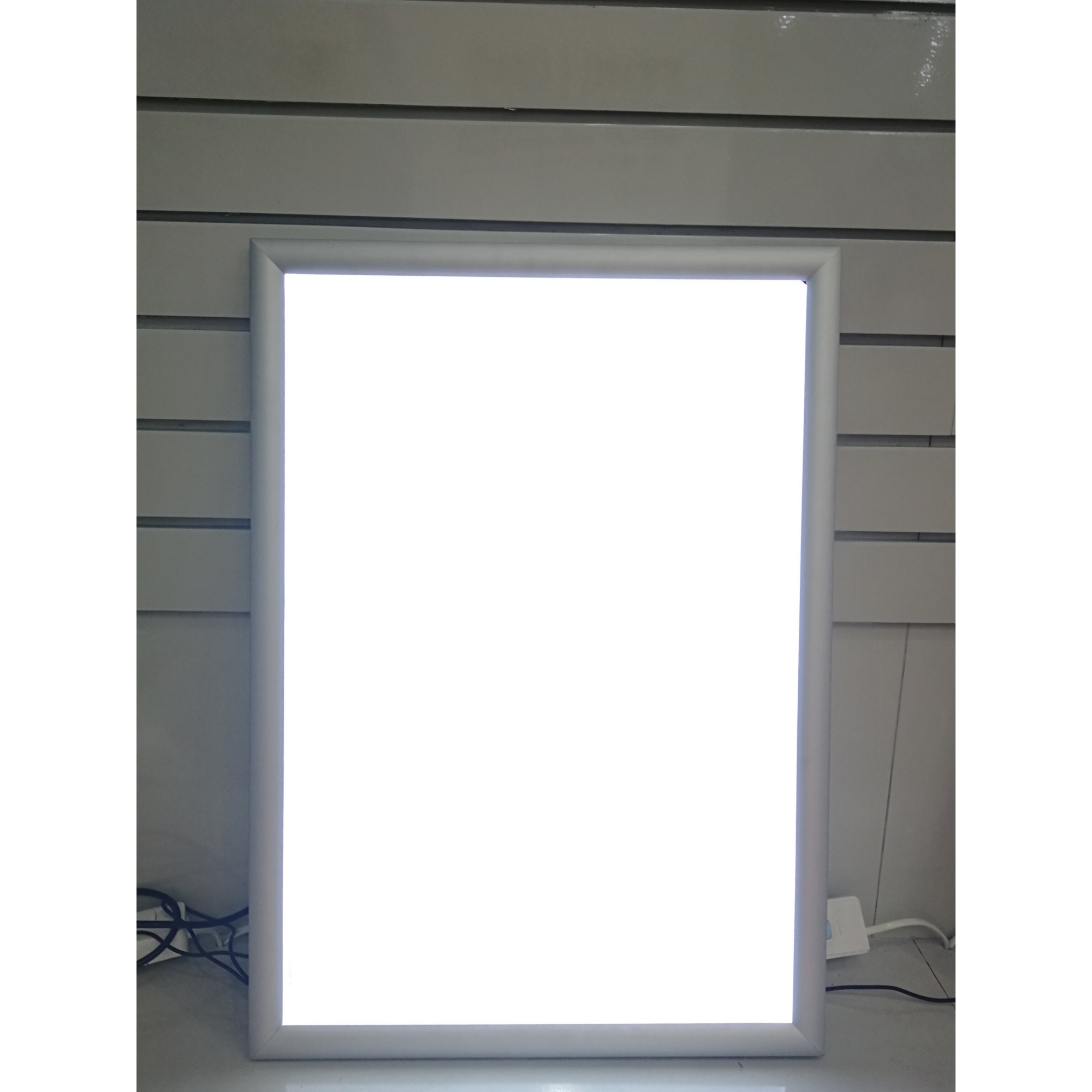 Rama Click Luminoasa LED A2 MW - eMAG.ro