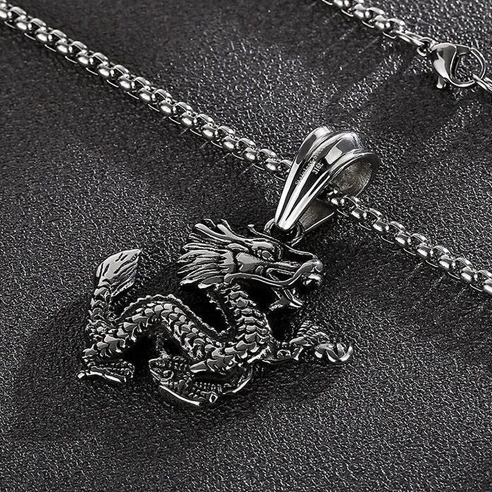 Lant cu tematica mitologie chinezeasca, pandantiv dragon zburator ...