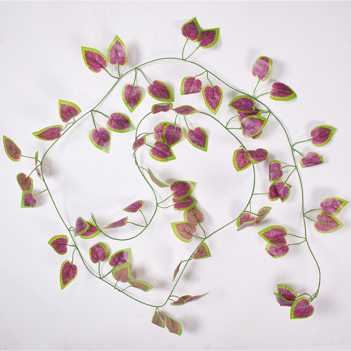 Set 12 ghirlande artificiale, Naimeed D5018, Mov/Verde, 2.1m - eMAG.ro