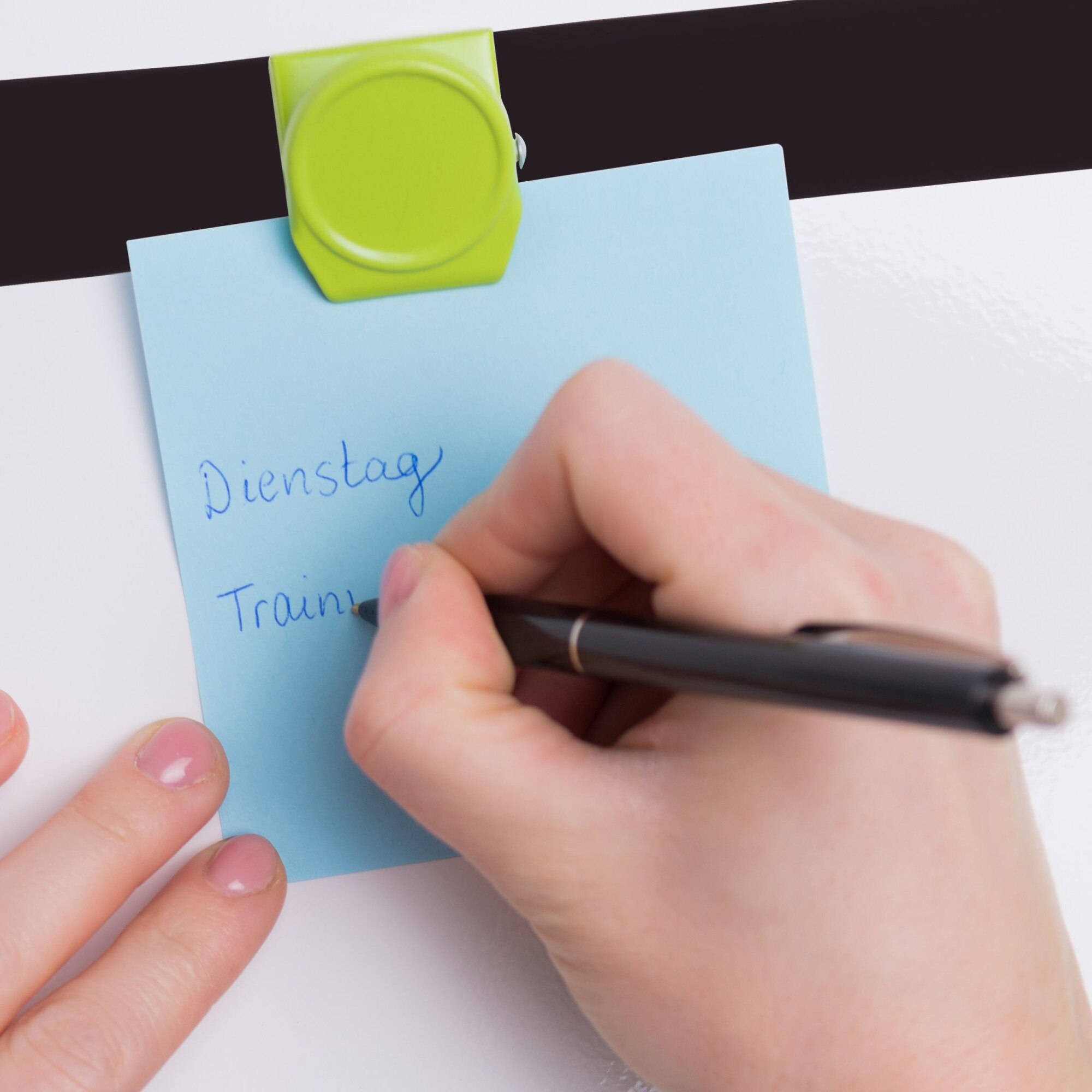 Banda magnetica autoadeziva cu dispenser, pentru whiteboard sau ...
