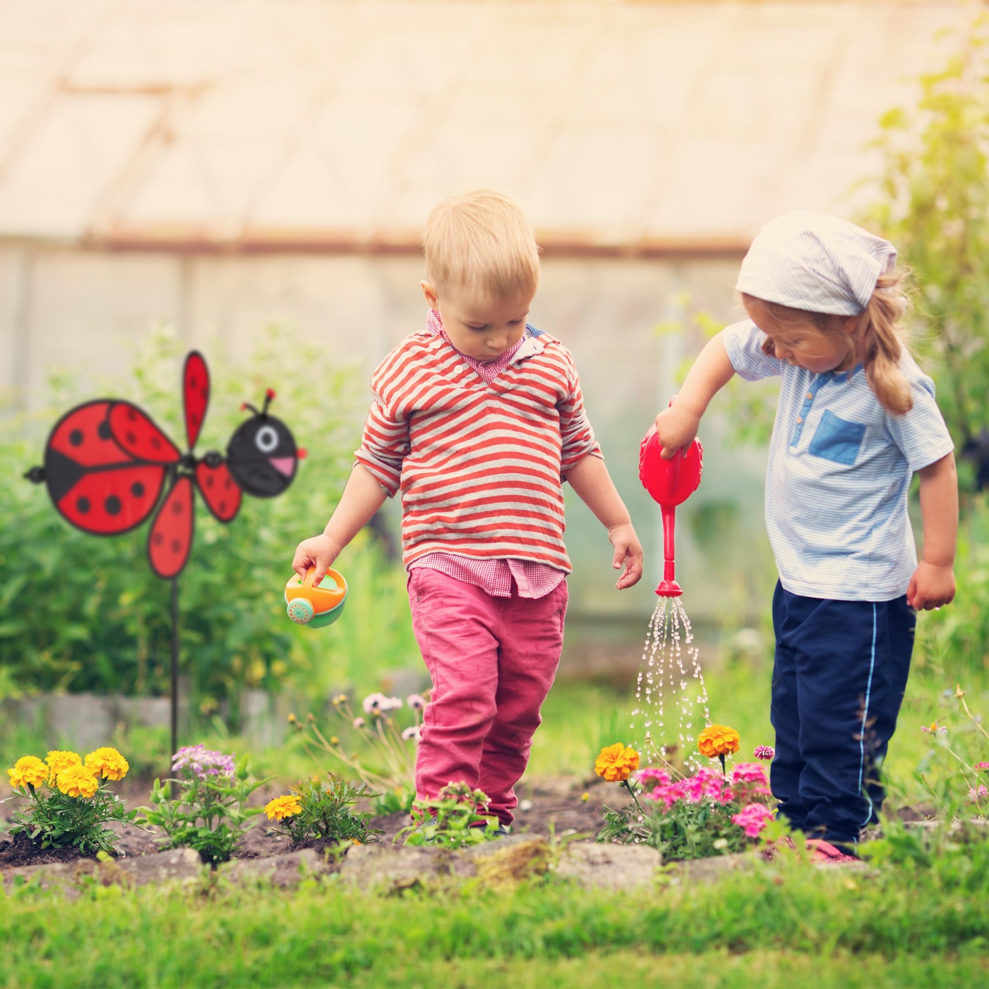 Decoratiune pentru gradina, gandac, din pliester/fibra de sticla, 76,5 ...