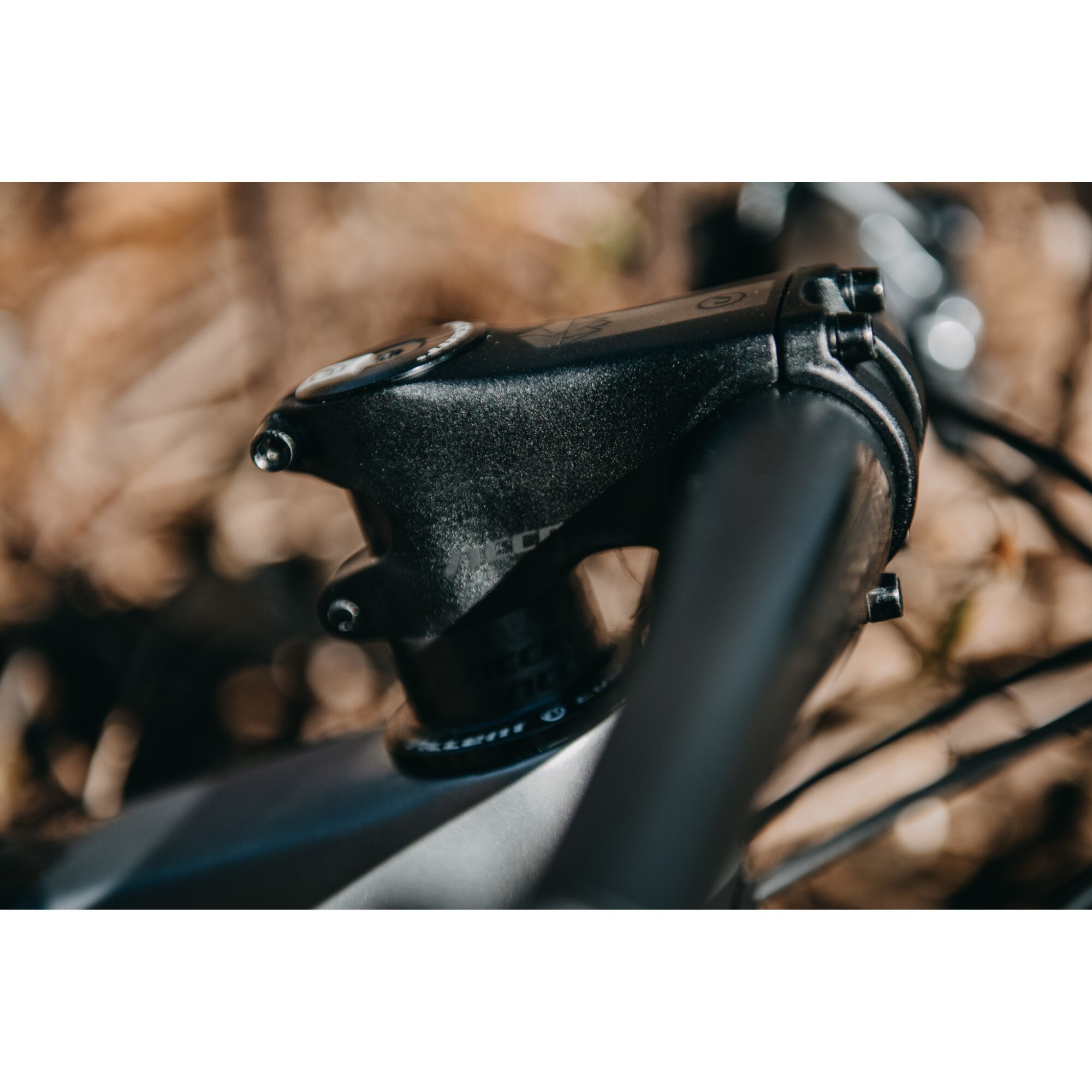 Pipa ghidon, Accent, Aluminiu, Scurt, Negru - eMAG.ro