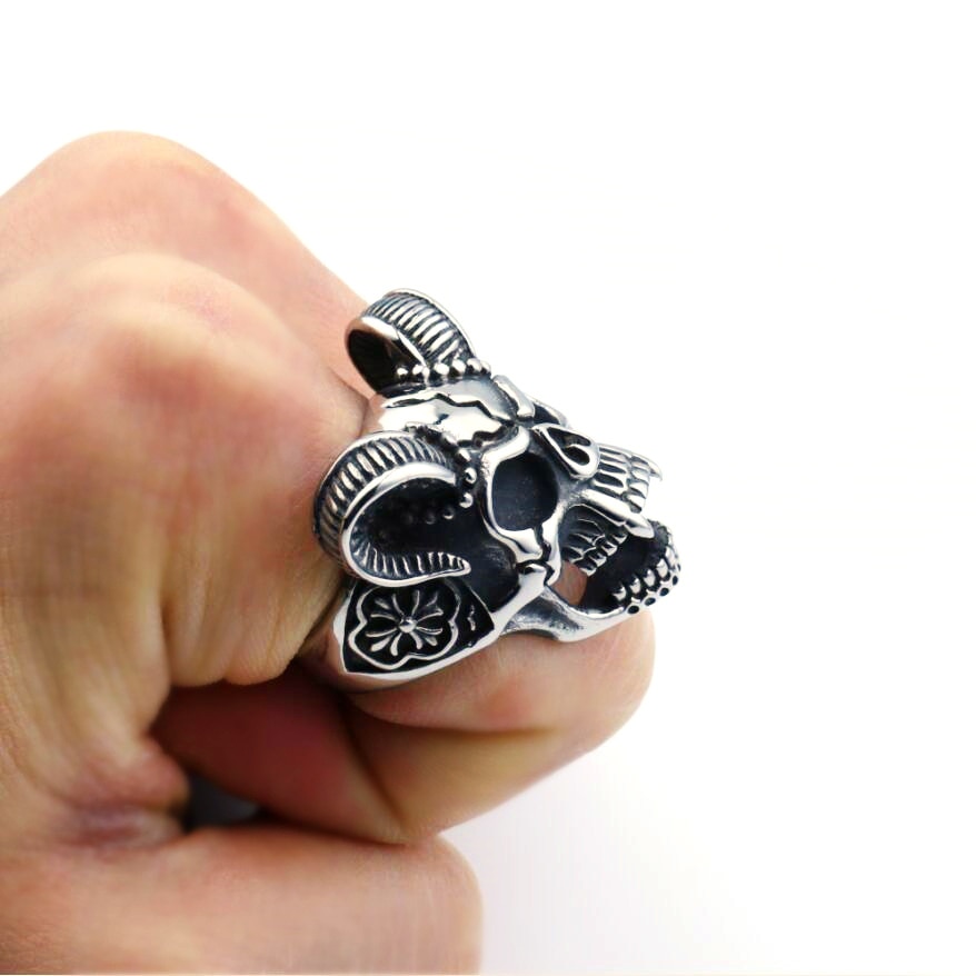 Inel cu cap de schelet, model demon lord remains, marime universala ...