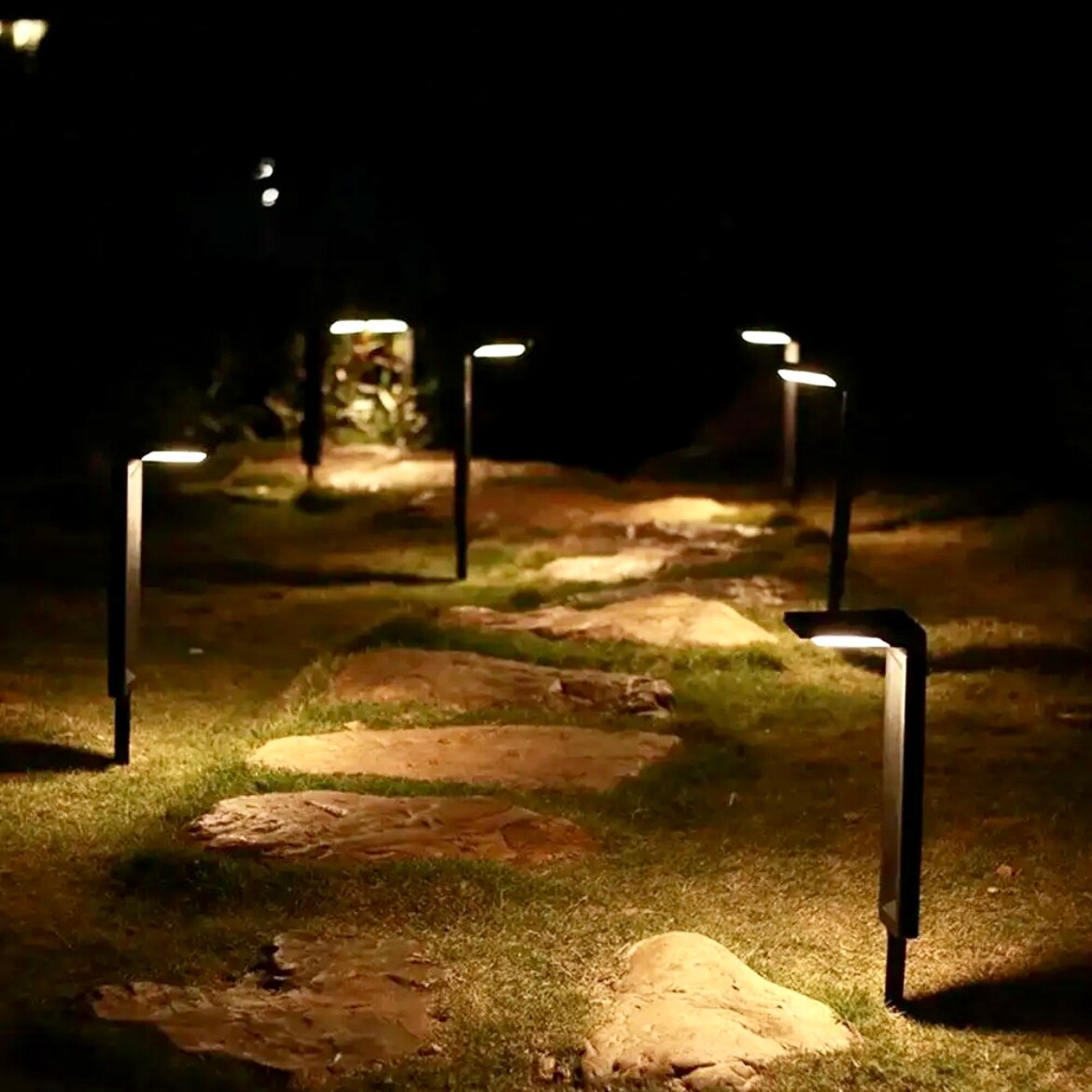 Set 2 stalpi solari de gradina Bonao, IP65, panou solar 2W, baterie 3 ...