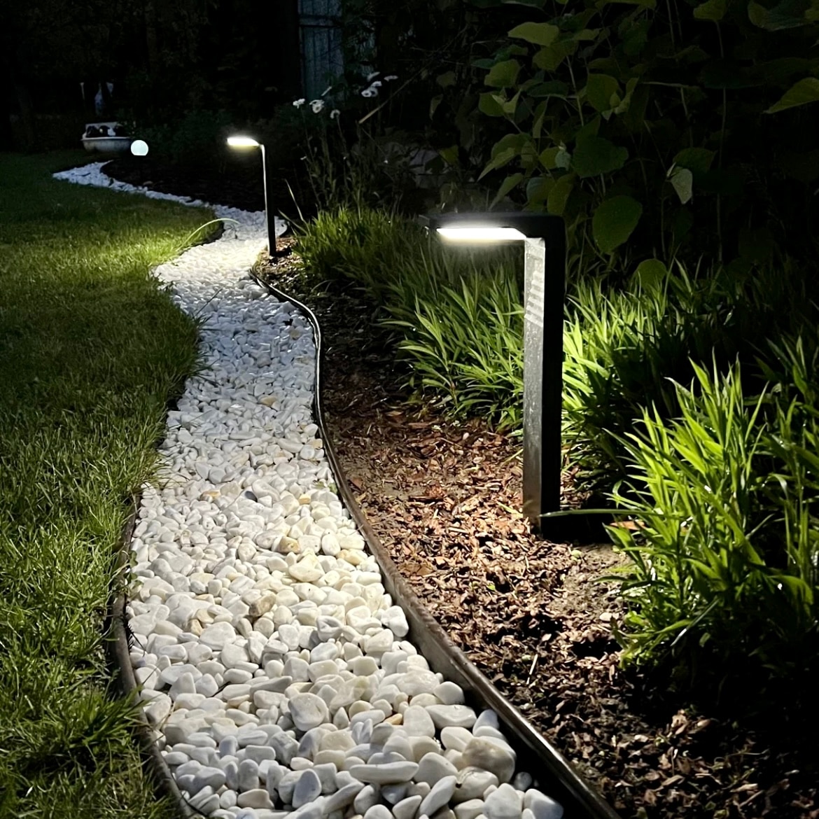 Set 2 stalpi solari de gradina Bonao, IP65, panou solar 2W, baterie 3 ...