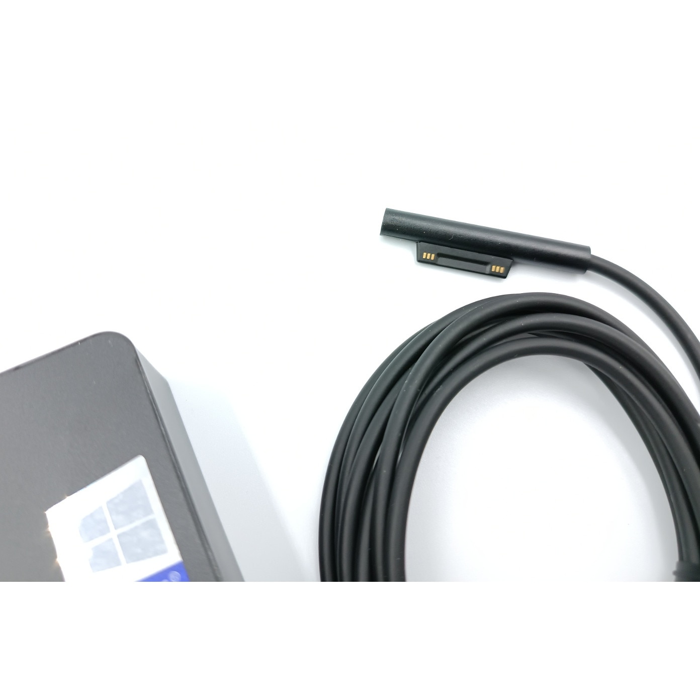Incarcator laptop, Microsoft, Compatibil cu Microsoft 1706, 65W, 15V ...