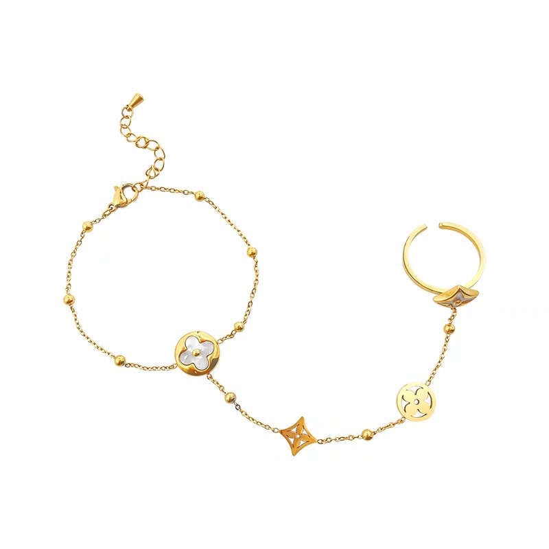 Bratara cu inel reglabil, model tip arabesc, charm-uri in forma de ...