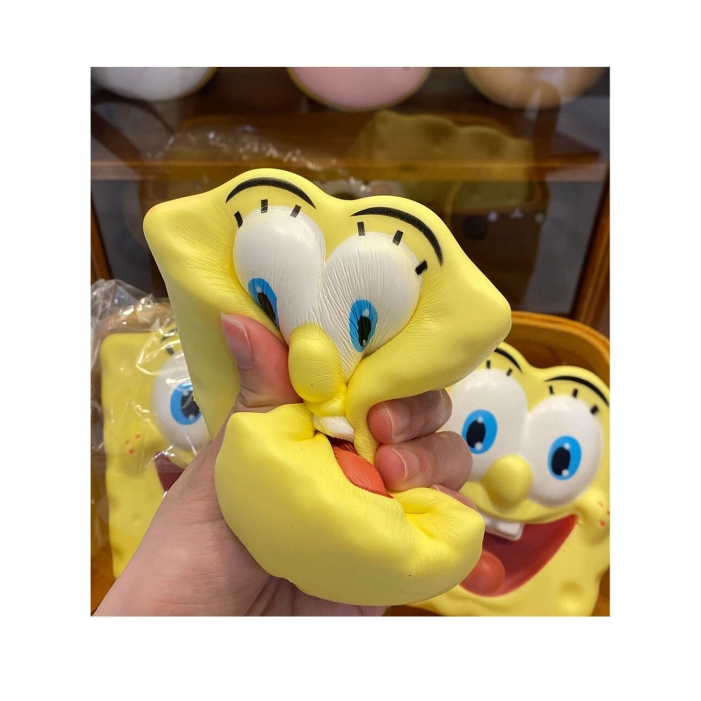 Jucarie Squishy, tip Spongebob, galben, 10 cm - eMAG.ro