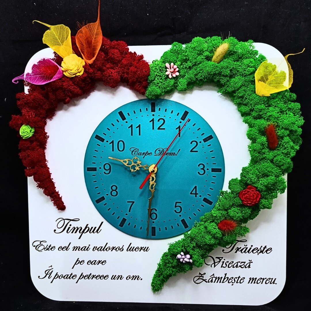 Ceas decorativ inima cu licheni stabilizati naturali, cu suport ...