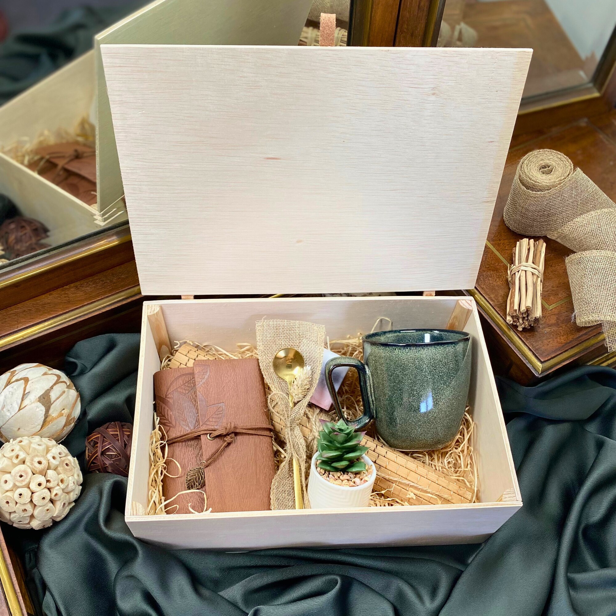 Cutie cadou, Gift Box Handmade, stil Vintage, Tea, Lemn, 30x20x10 cm ...