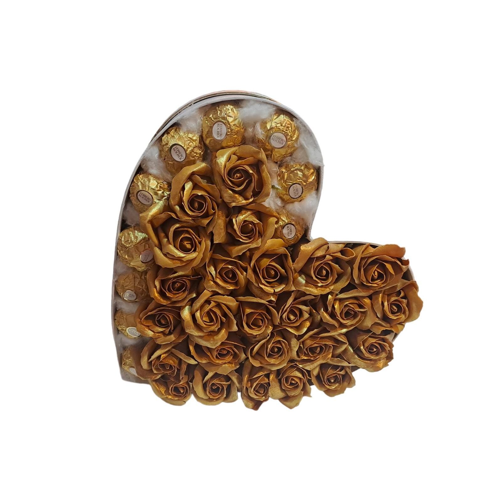 Inima cu trandafiri aurii si bomboane ferrero - eMAG.ro