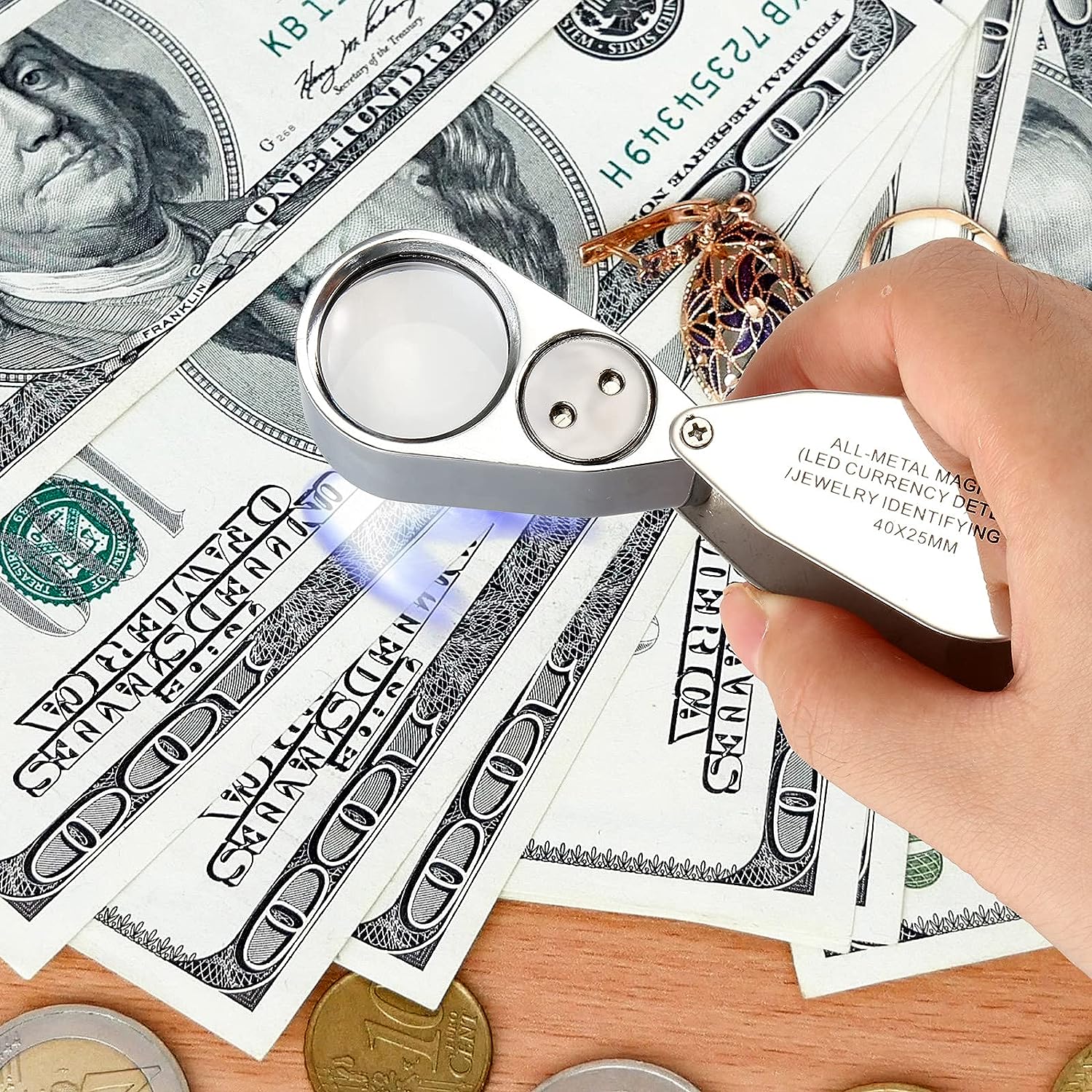 Lupa bijutier, Metal, 40x, Iluminare LED/UV, 6.2 x 3 x 2.8 cm, Argintiu ...