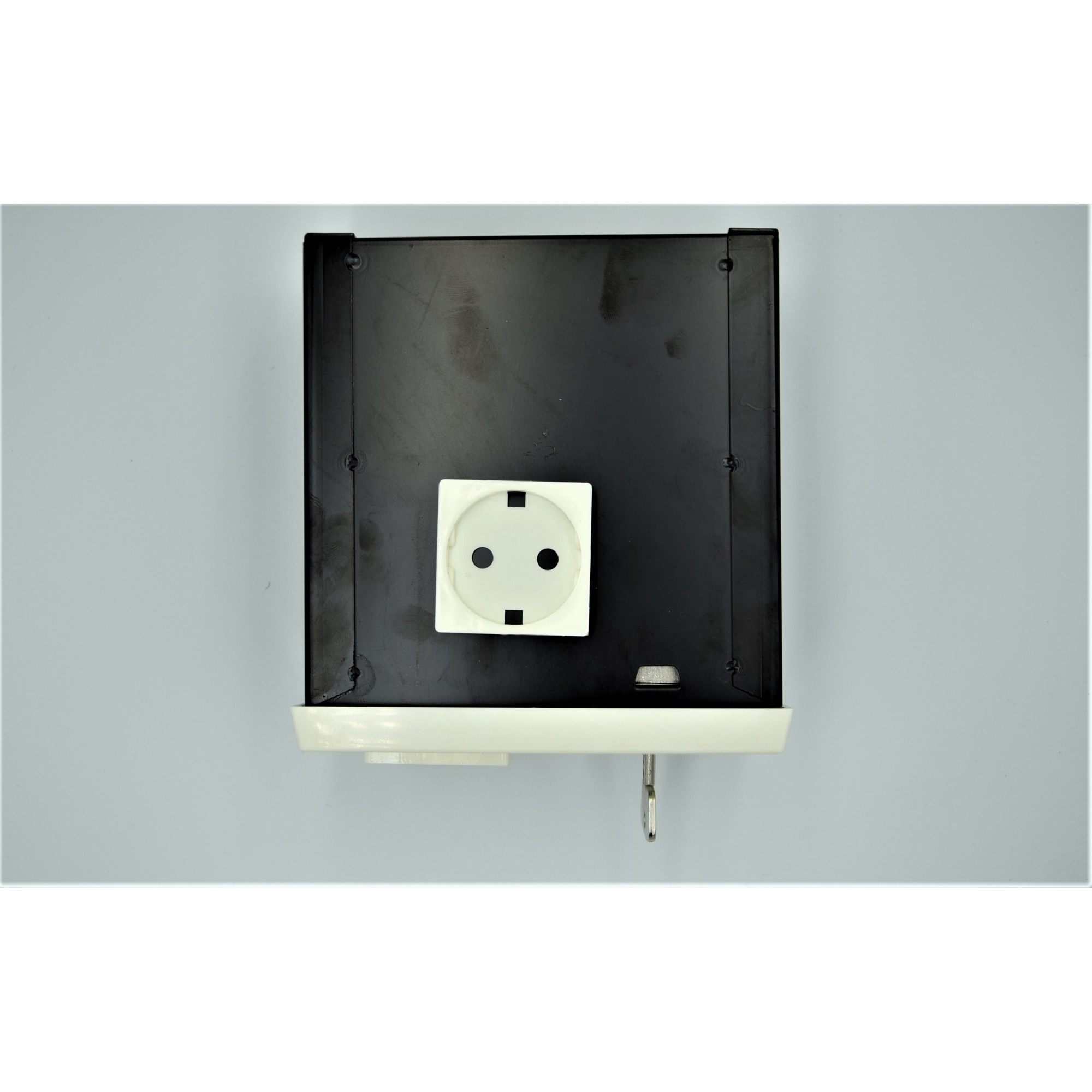 Seif in forma de priza Alb - eMAG.ro