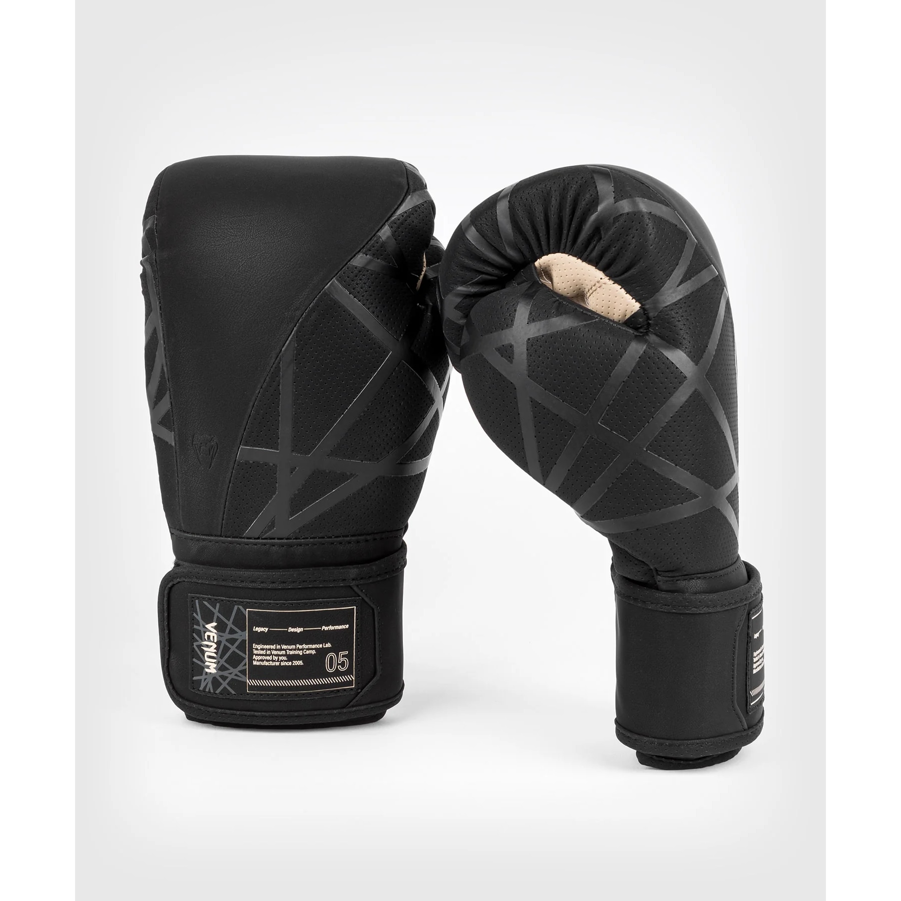 Manusi de box, Venum Tecmo, Piele ecologica, Negru, 12 oz - eMAG.ro