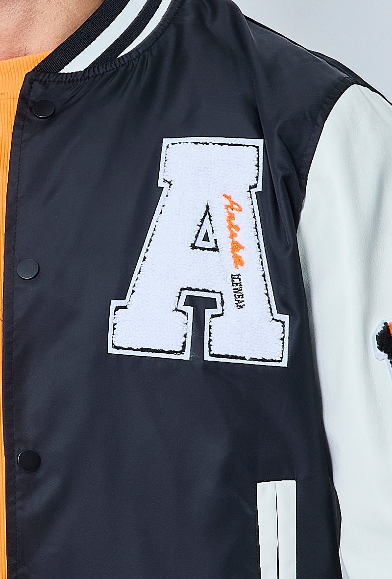 Geaca colegiu, cu aplicatii, casual, nylon, alb/negru, L INTL - eMAG.ro