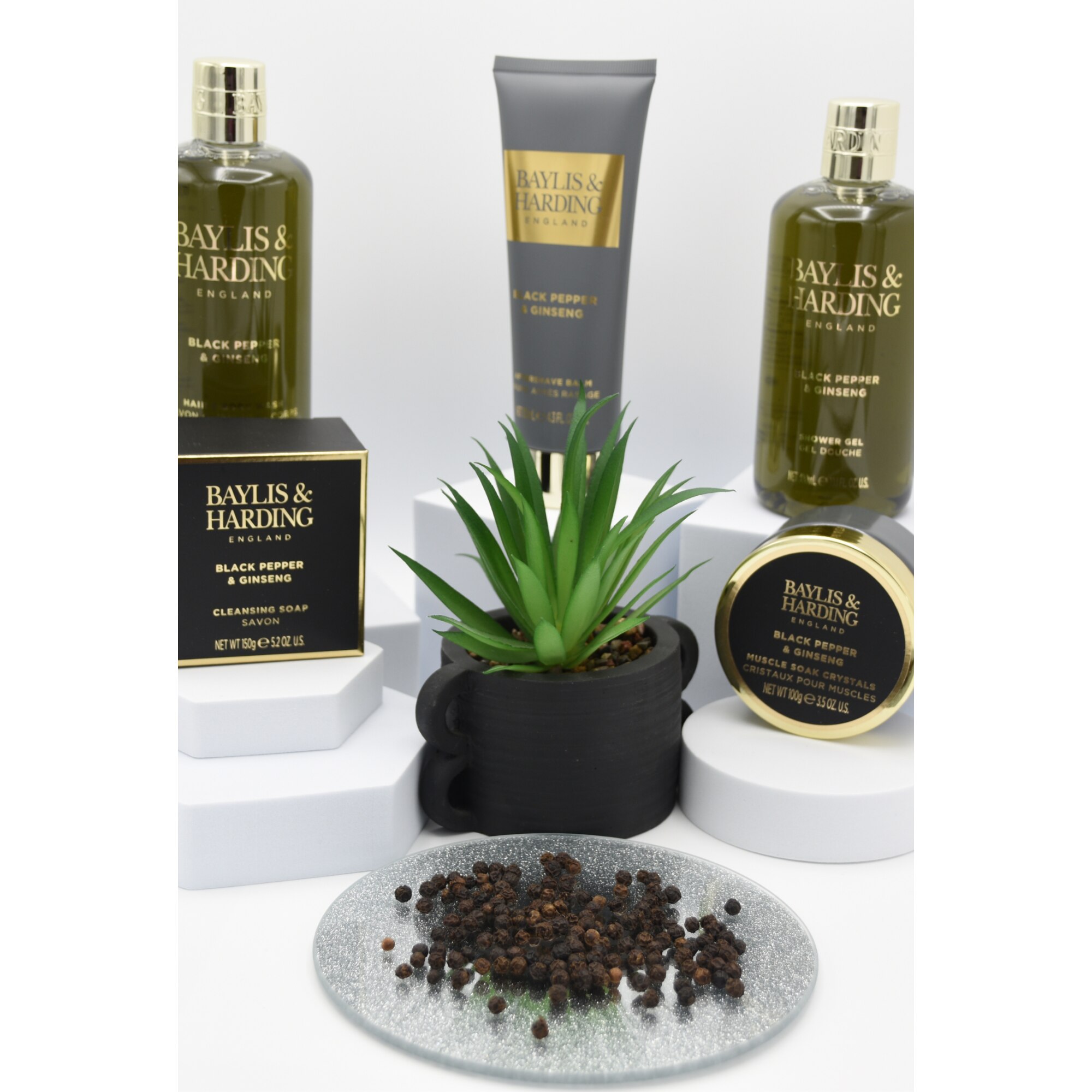 Set 5 Piese Baylis & Harding, Barbati, Gel Baie Si Dus 300 ml, Sampon ...