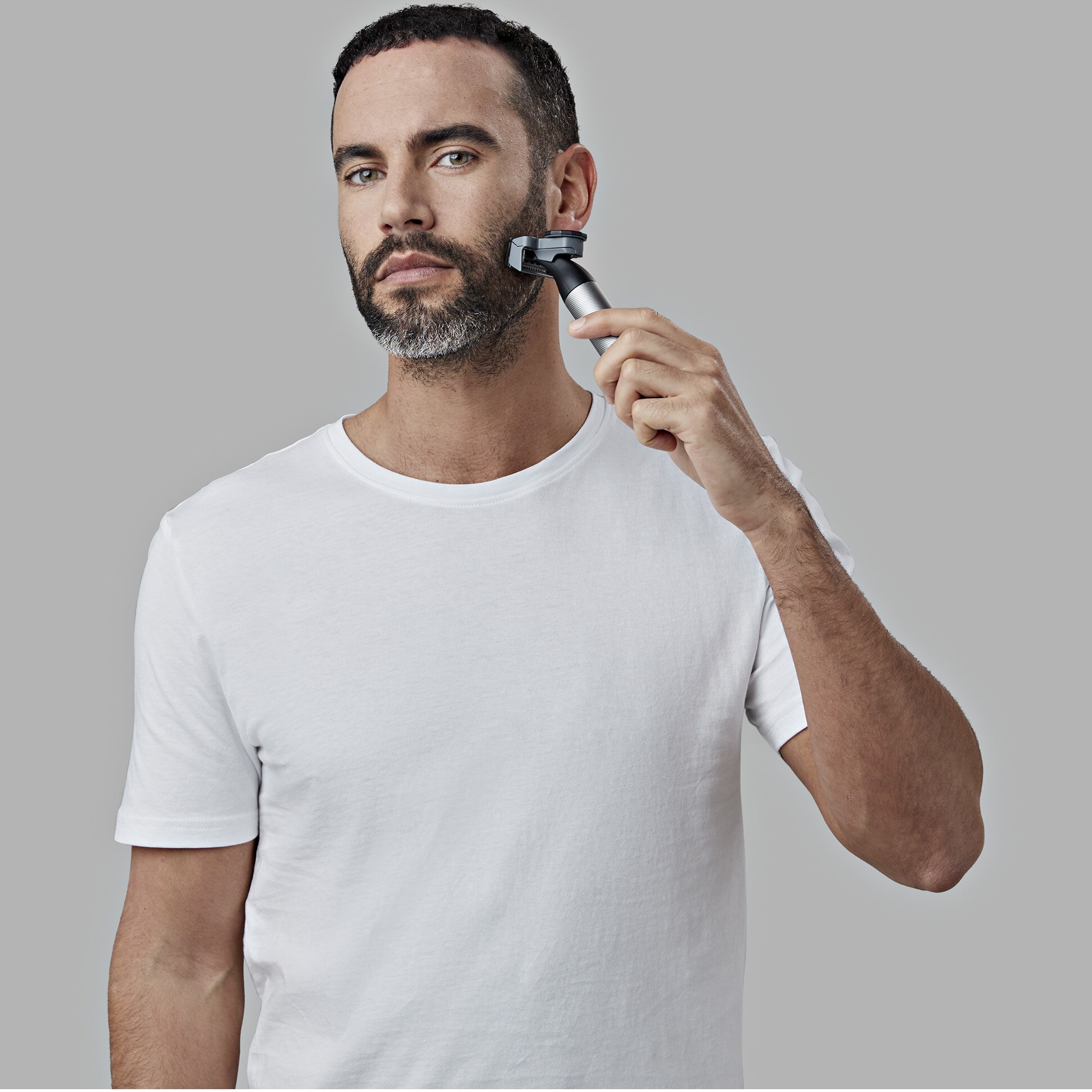 Тример за лице и тяло Omniblade Multi-Pro - eMAG.bg