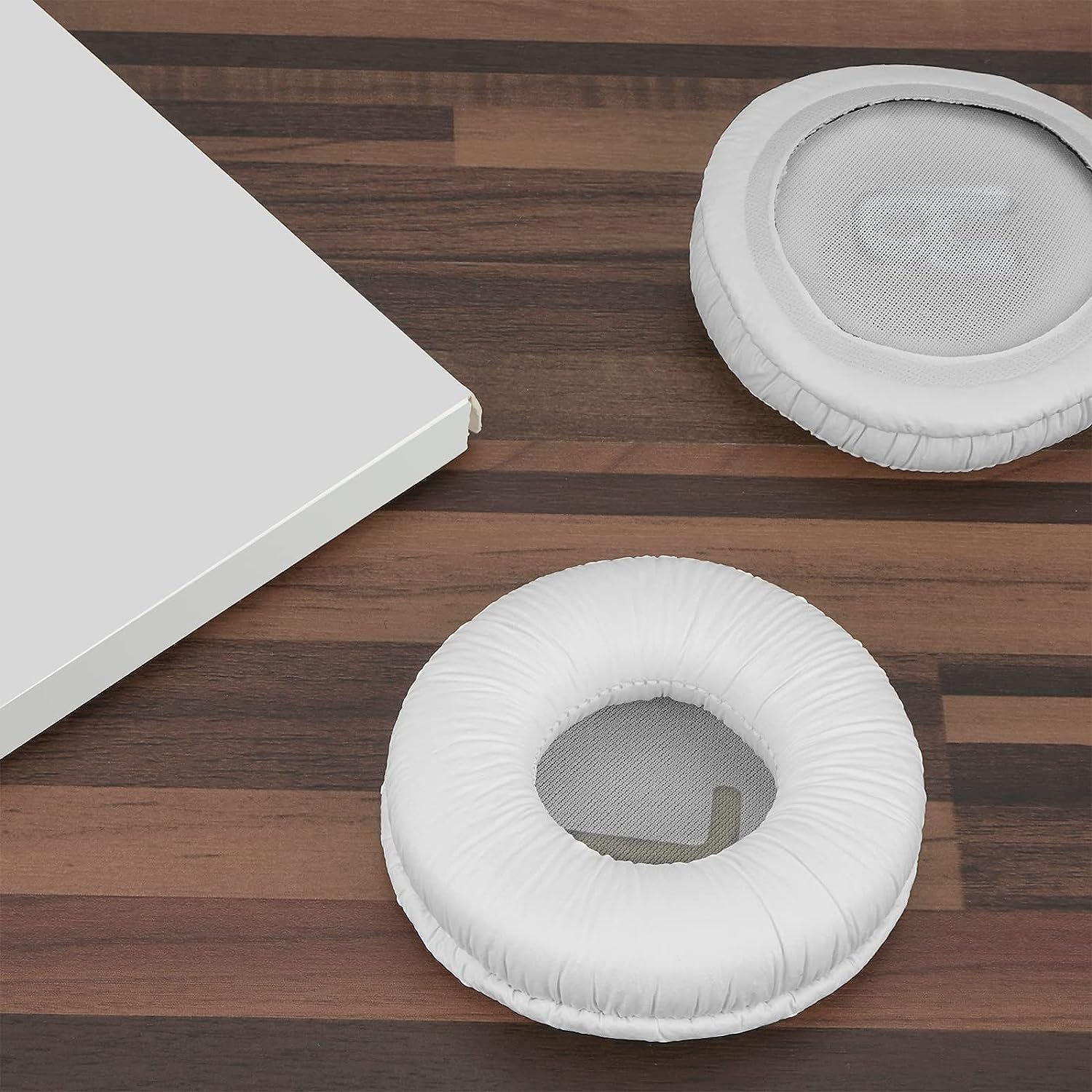 Set 2 bureti de schimb pentru casti JBL 600 BTNC,510BT, 500BT, T460BT ...