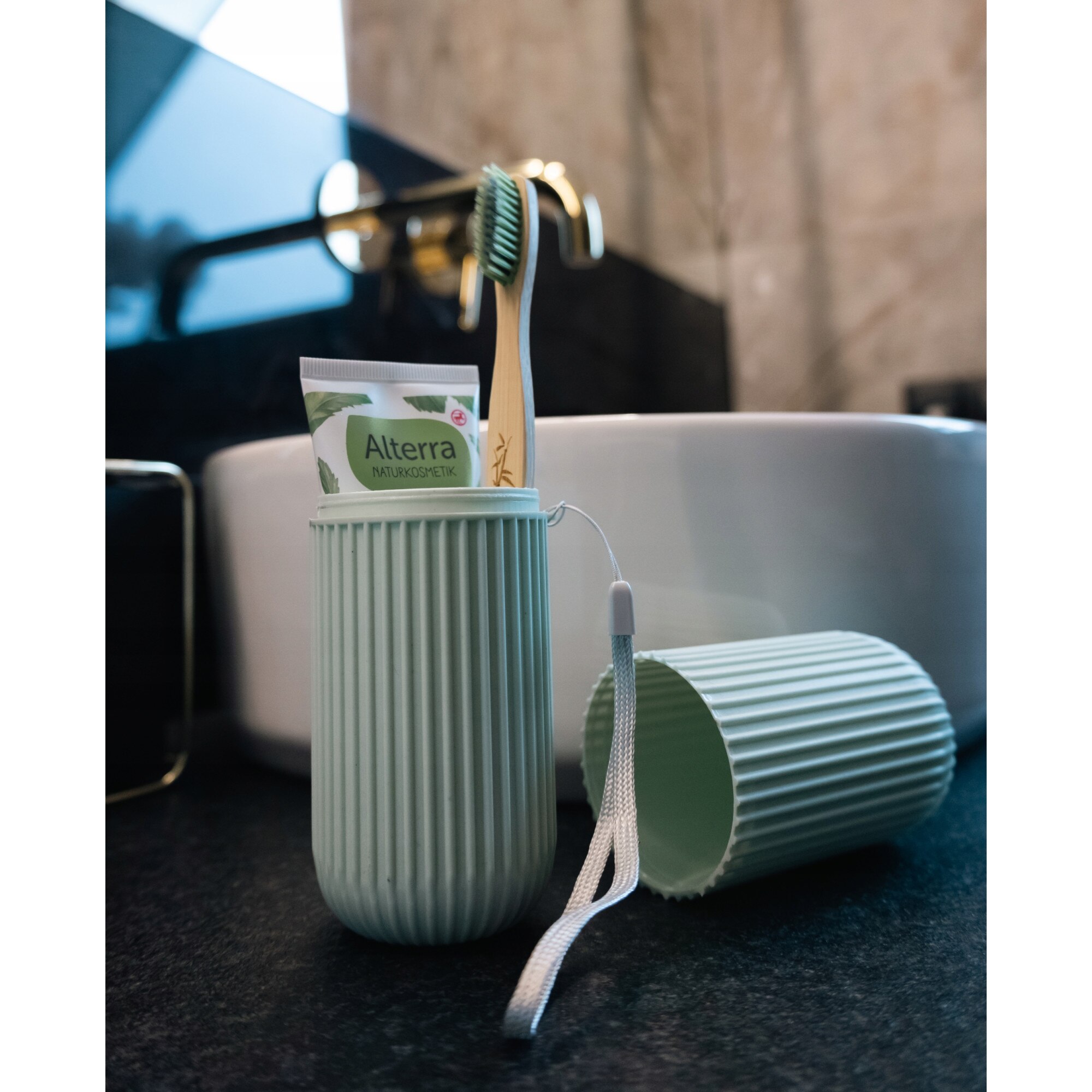 Suport periuta si pasta de dinti, Xtech, Plastic, Verde menta - eMAG.ro