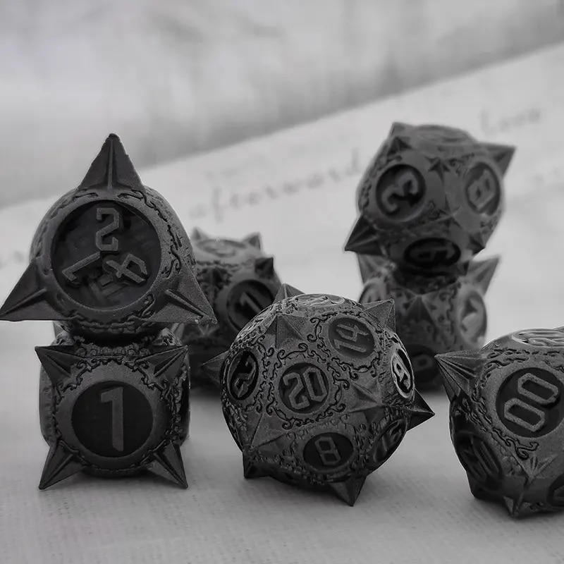 Set 7 zaruri, Flail RPG Dice, Metal, Argintiu - eMAG.ro